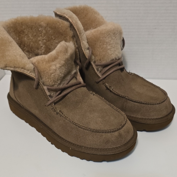 UGG | Shoes | Ugg Womens Boots Size Daria Chestnut Suede Cuff Ankle ...